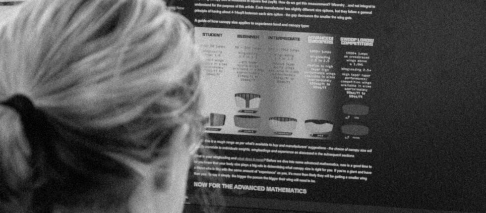 3 Useful Skydiving Tools for Choosing the Right Parachute – JYRO